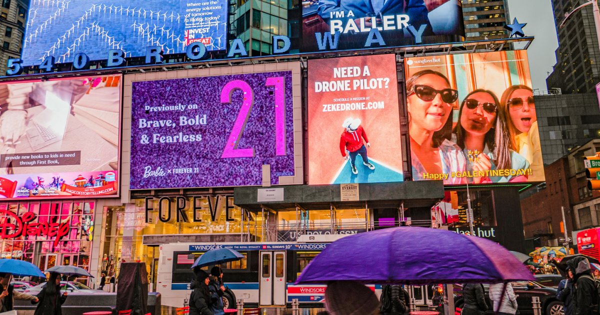 10 Opfindsomme Skiltedesigns og Outdoor Reklamer